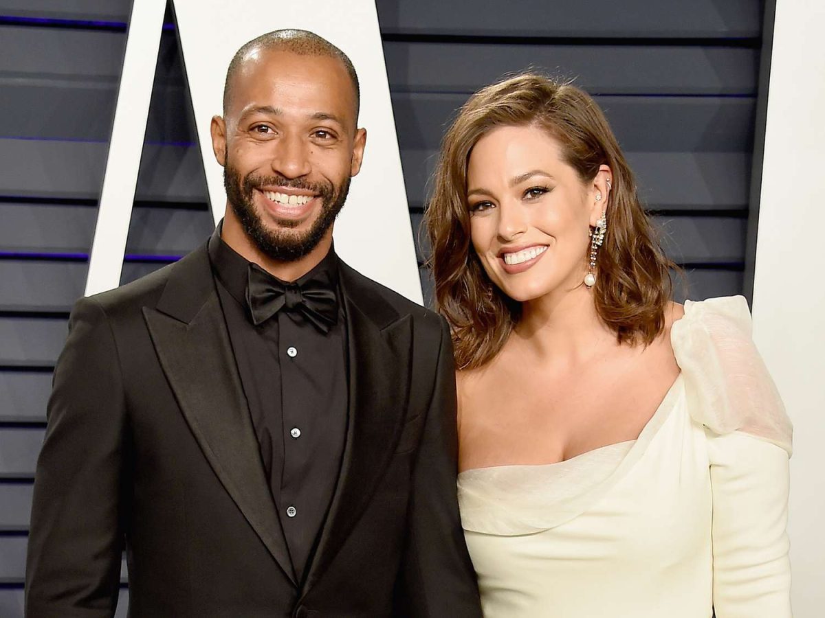 Who is Ashley Graham? Net Worth Age and wiki - BiographyNinja